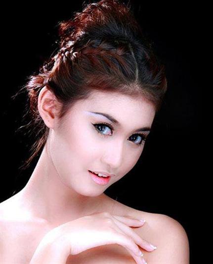 Su Nandar Aung - Fashion Myanmar