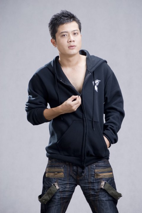 Min Thway - Fashion Myanmar